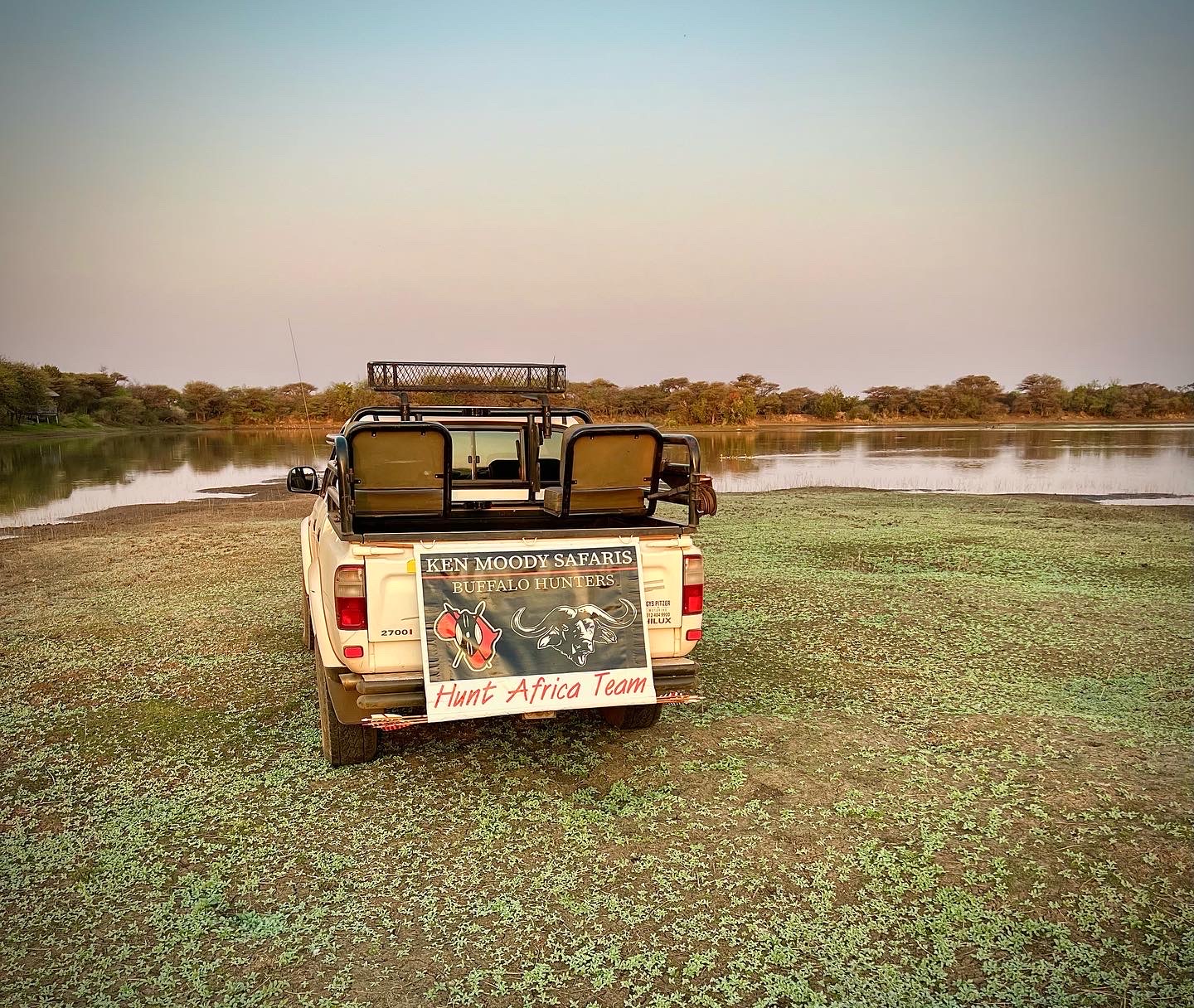 Ken Moody Safaris - AHG